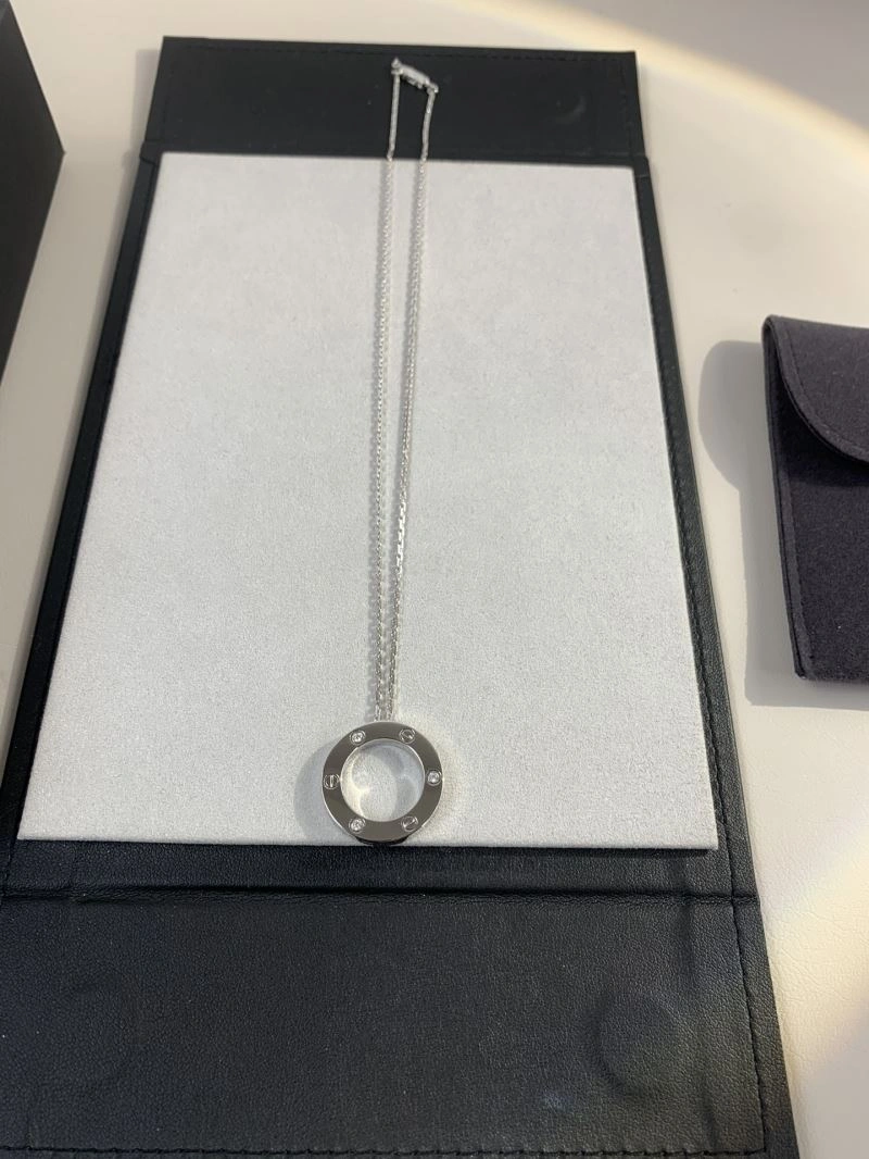 Brand-authenticated Cartier Necklaces