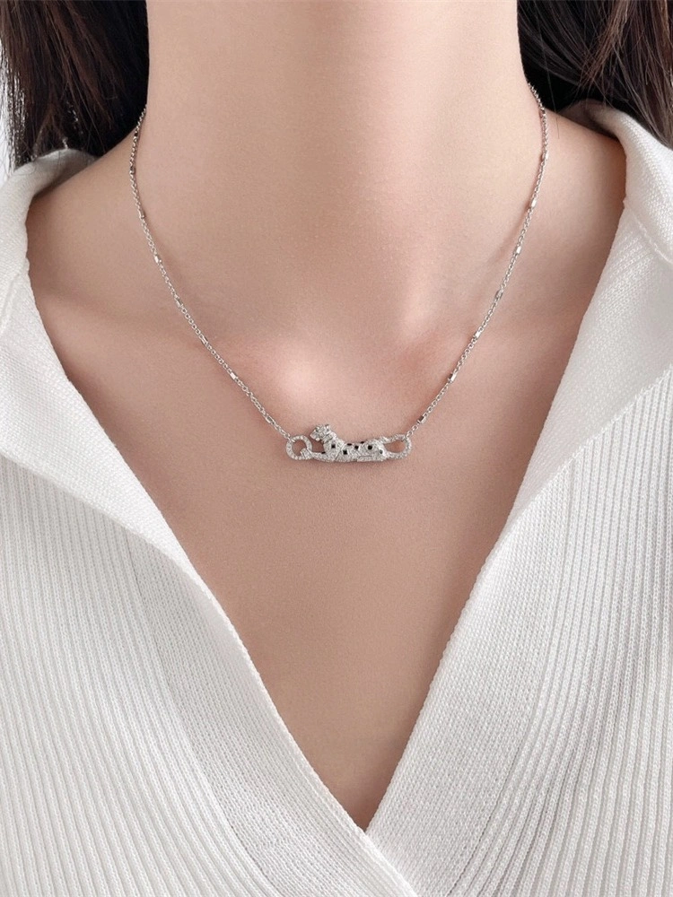 Perfect replica Cartier Necklaces