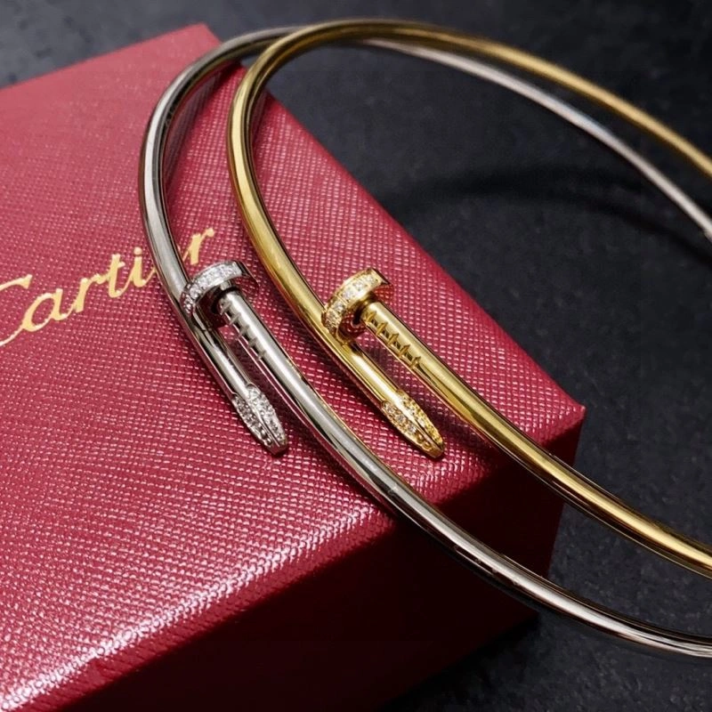 Discounted Cartier Necklaces