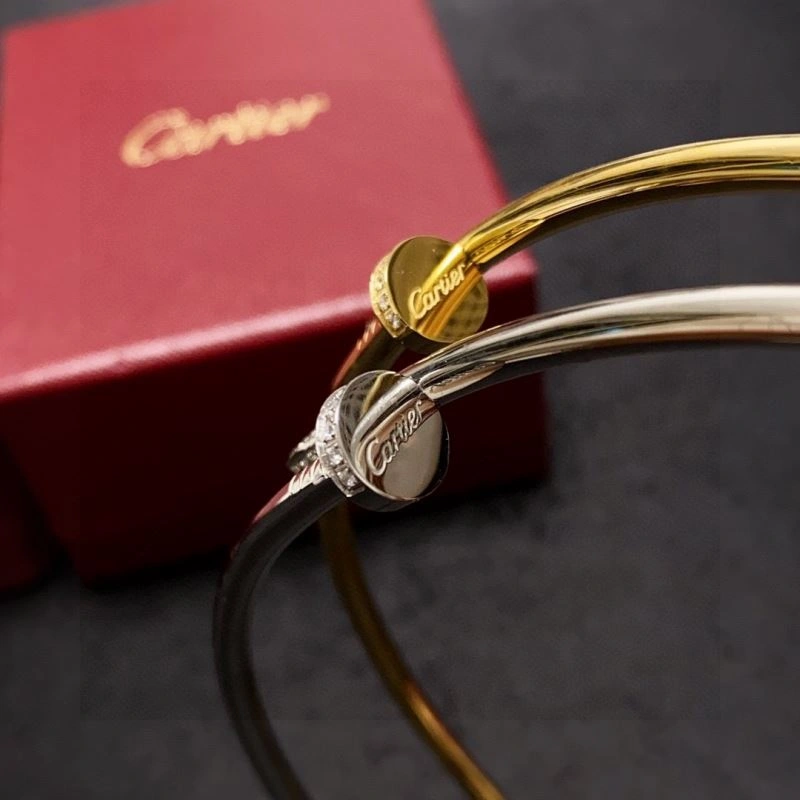 Discounted Cartier Necklaces