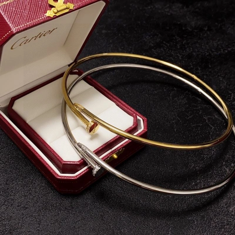 Discounted Cartier Necklaces