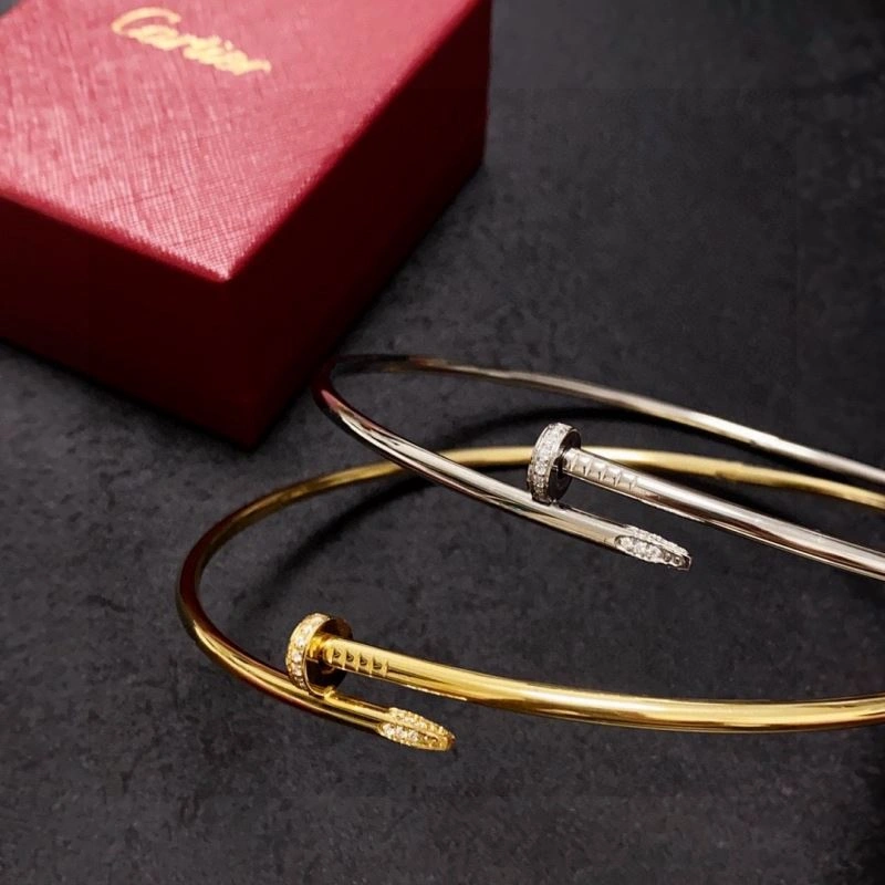Discounted Cartier Necklaces