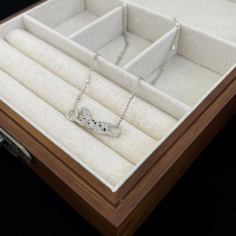 Perfect replica Cartier Necklaces