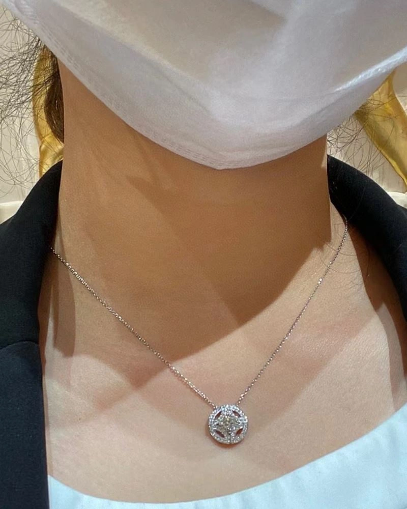Exact replica Cartier Necklaces