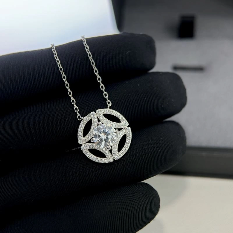 Exact replica Cartier Necklaces