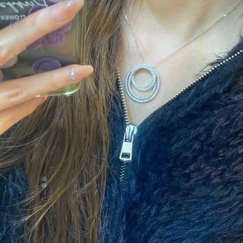 Top mirror Cartier Necklaces