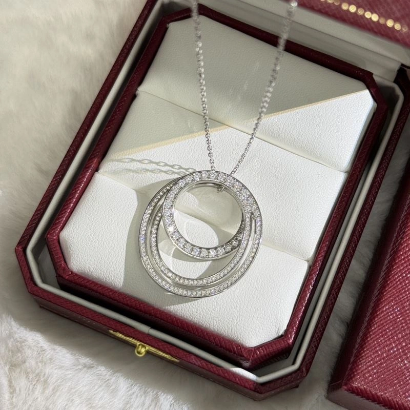 Top mirror Cartier Necklaces