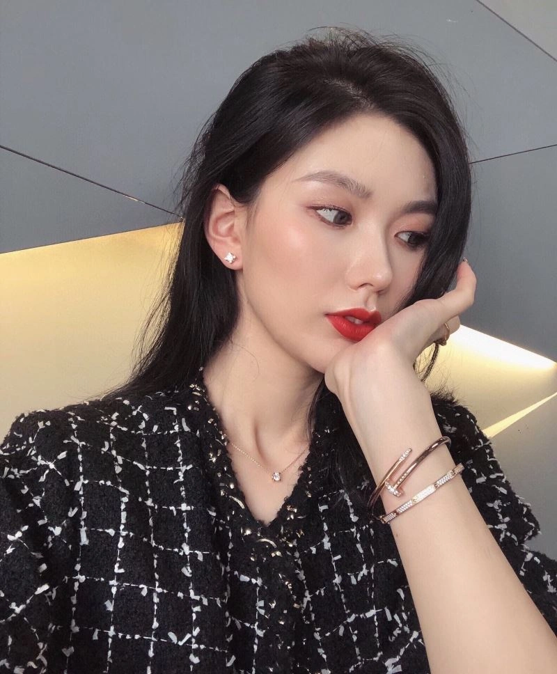 Perfect replica Cartier Necklaces