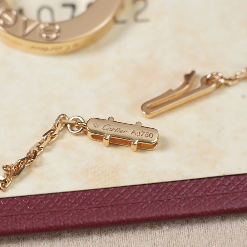 Brand-authenticated Cartier Necklaces