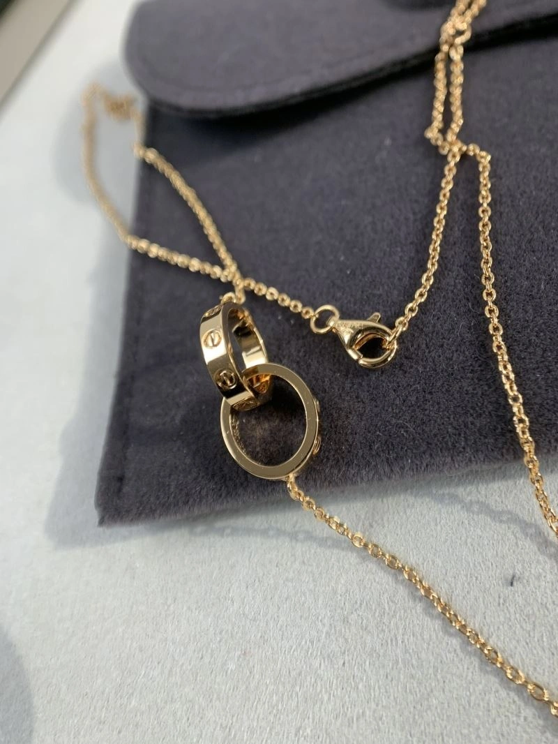 Cut-rate Cartier Necklaces
