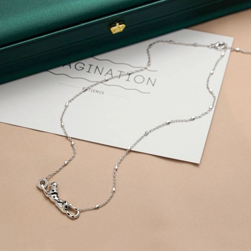 Perfect replica Cartier Necklaces
