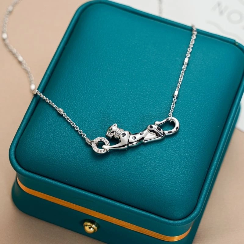 Perfect replica Cartier Necklaces