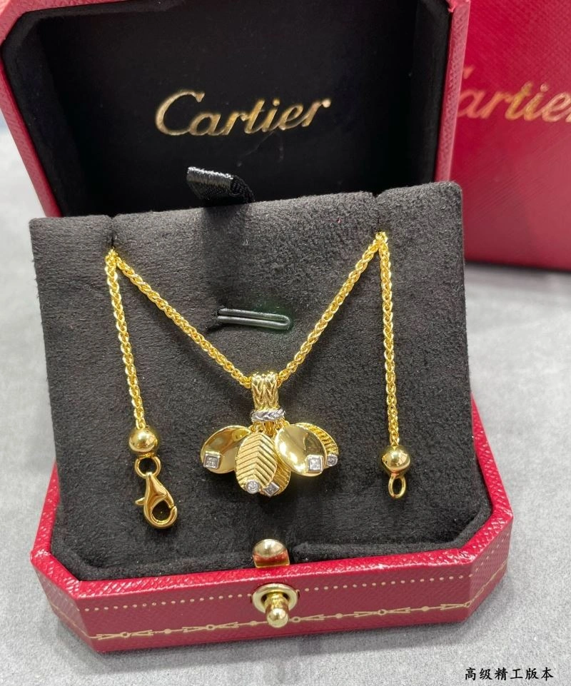 Brand-authenticated Cartier Necklaces