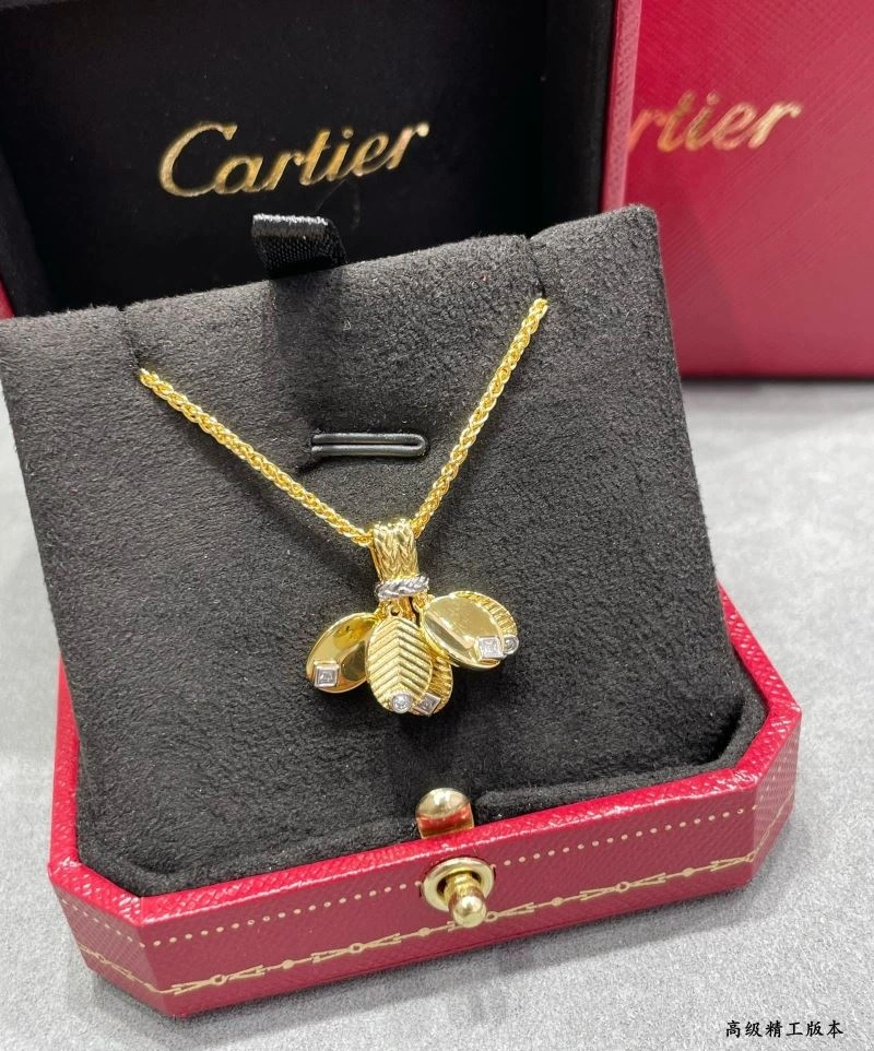 Brand-authenticated Cartier Necklaces