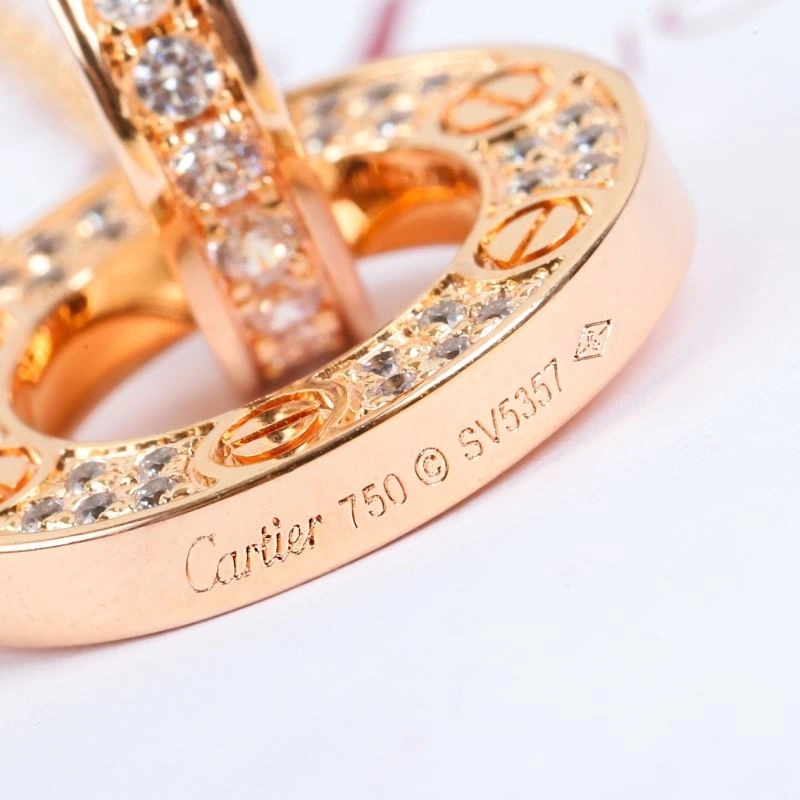 Top mirror Cartier Necklaces