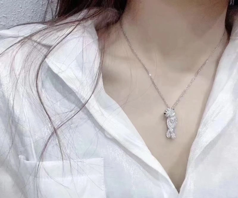 Top mirror Cartier Necklaces