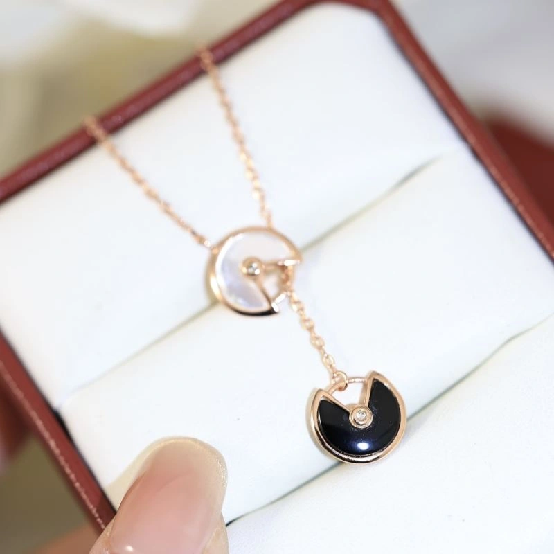 Perfect replica Cartier Necklaces