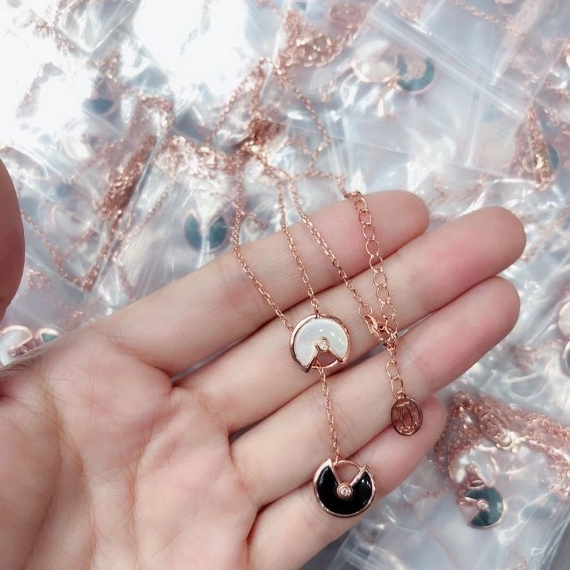 Perfect replica Cartier Necklaces