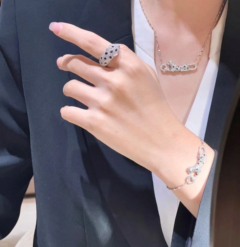 Economical Cartier Necklaces