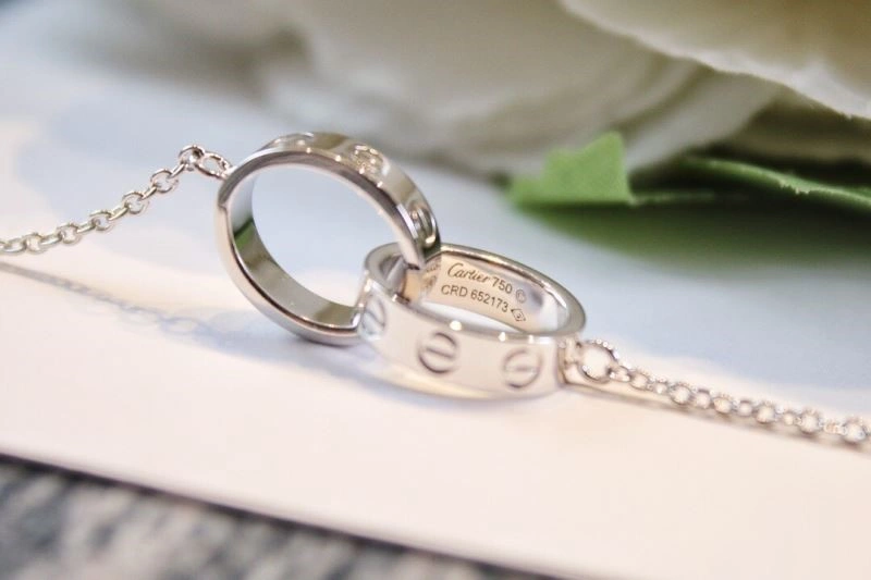 Brand-authenticated Cartier Necklaces
