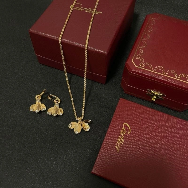 Accurate model Cartier Necklaces
