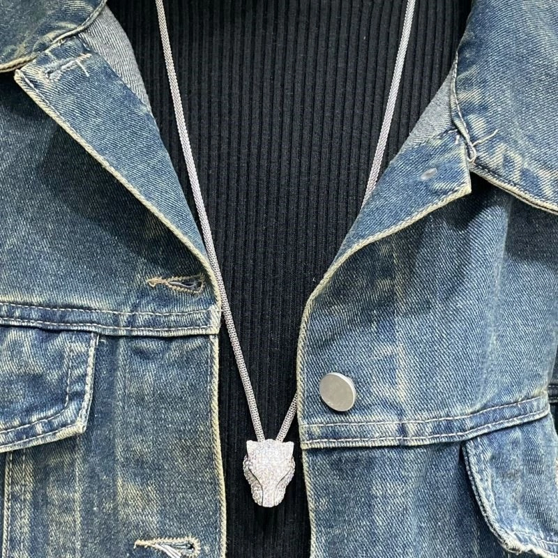 Low-cost Cartier Necklaces