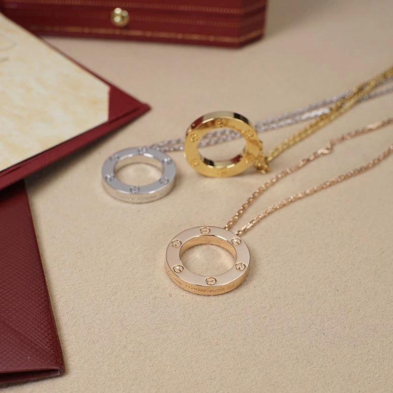 Cut-rate Cartier Necklaces