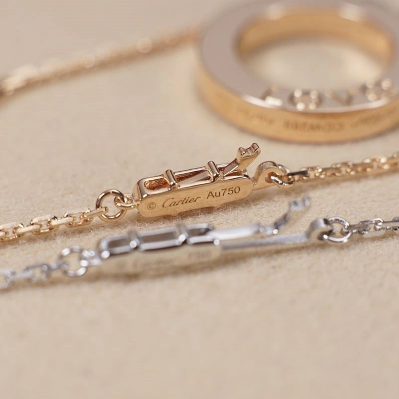 Cut-rate Cartier Necklaces