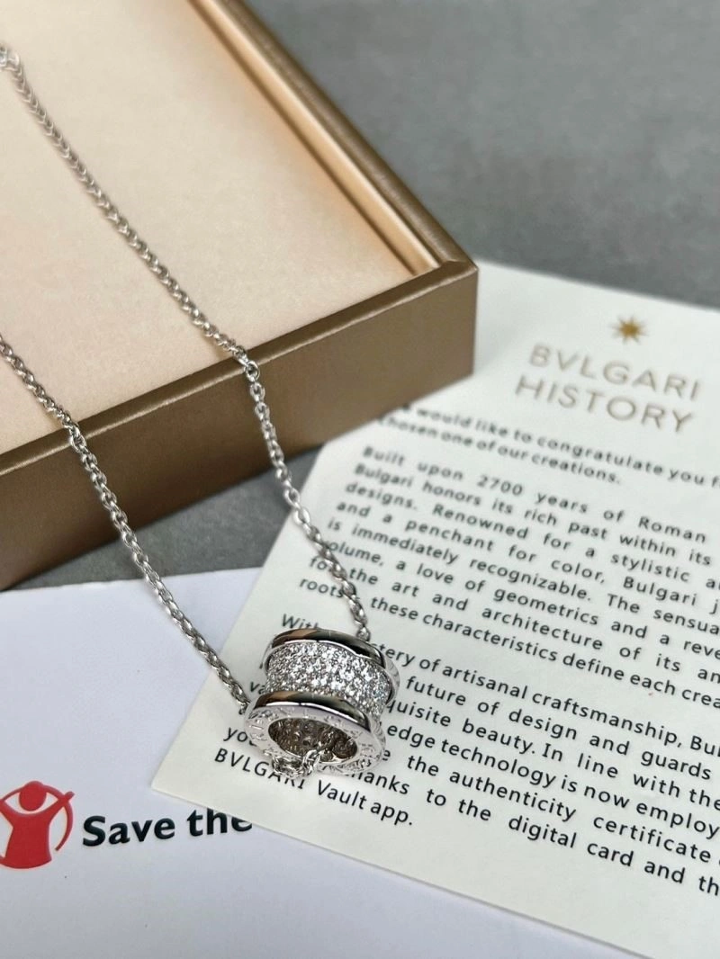 Top mirror Cartier Necklaces