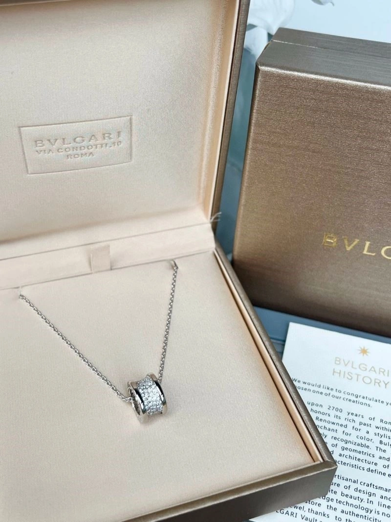 Top mirror Cartier Necklaces