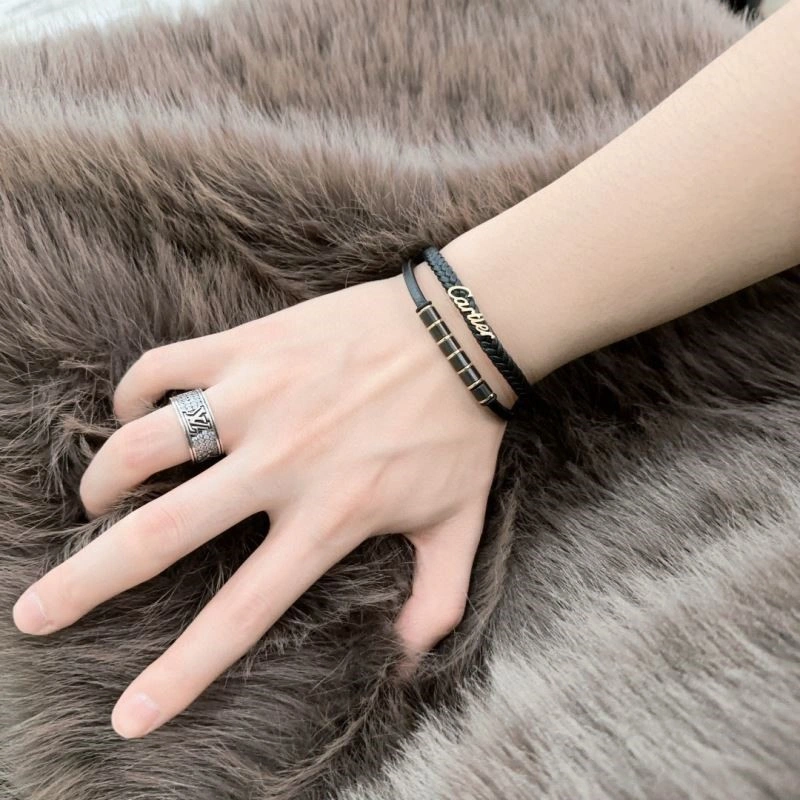 1:1 copy Cartier Necklaces