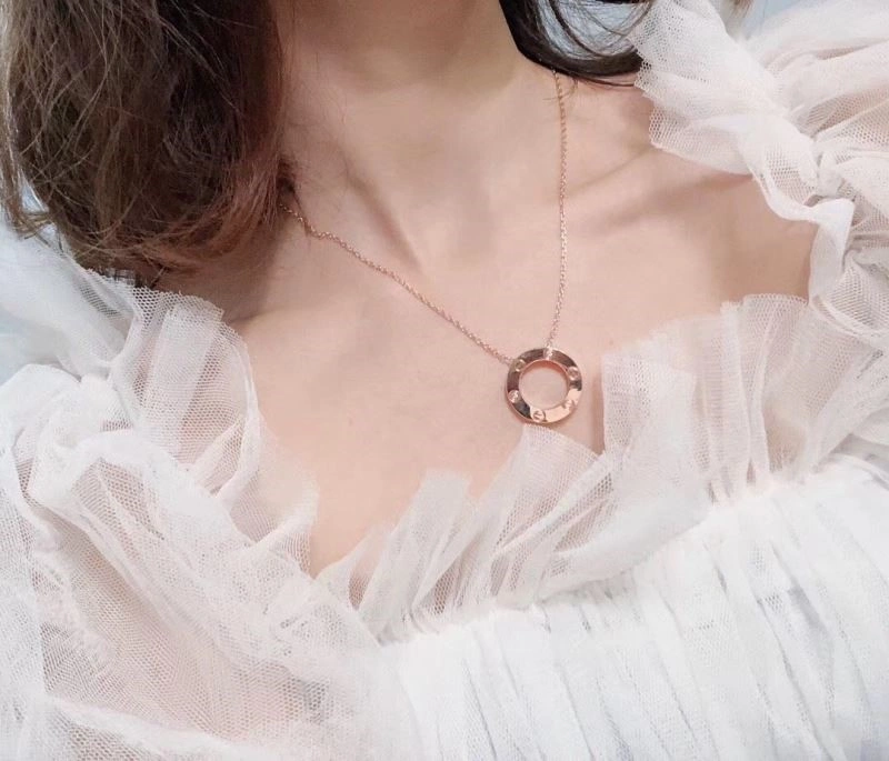 Discounted Cartier Necklaces