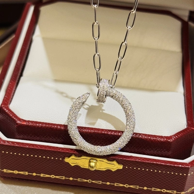 Low-cost Cartier Necklaces