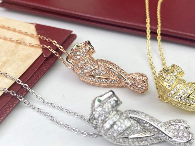 Cut-rate Cartier Necklaces