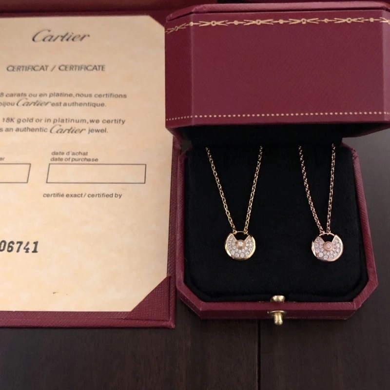 Top mirror Cartier Necklaces
