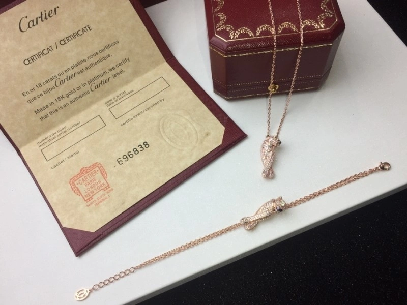Top mirror Cartier Necklaces