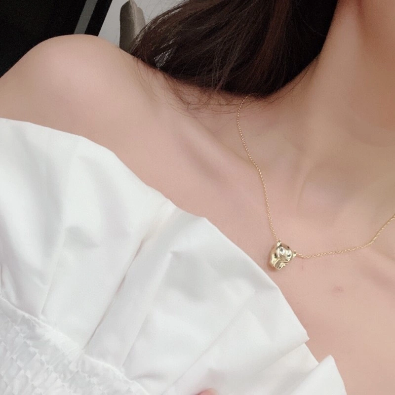 Indistinguishable Cartier Necklaces