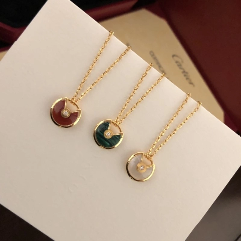 Top mirror Cartier Necklaces