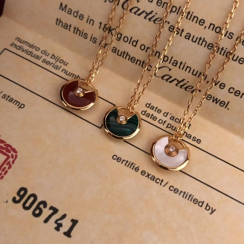 Top mirror Cartier Necklaces