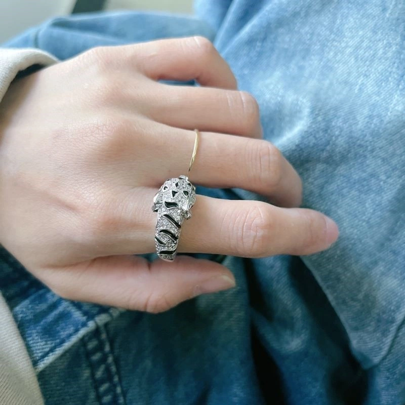 Indistinguishable Cartier Rings