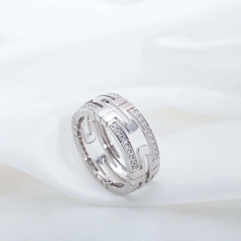 Indistinguishable Cartier Rings