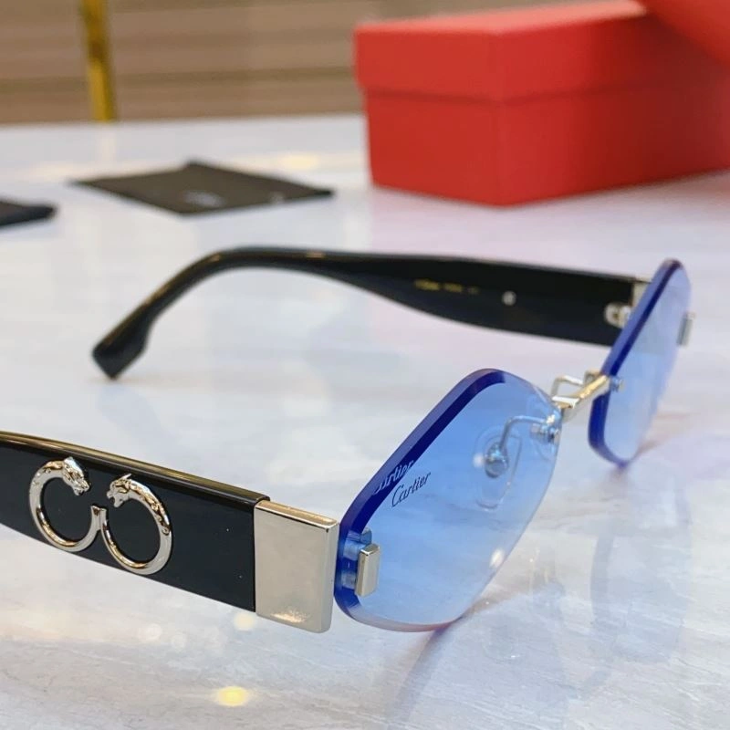 Accurate model Cartier Sunglasses