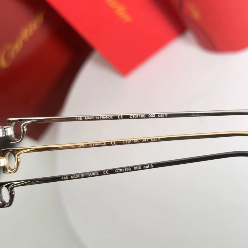 Accurate model Cartier Sunglasses