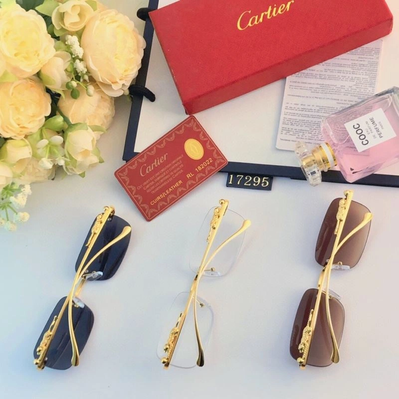 Accurate model Cartier Sunglasses