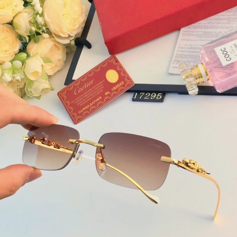 Accurate model Cartier Sunglasses