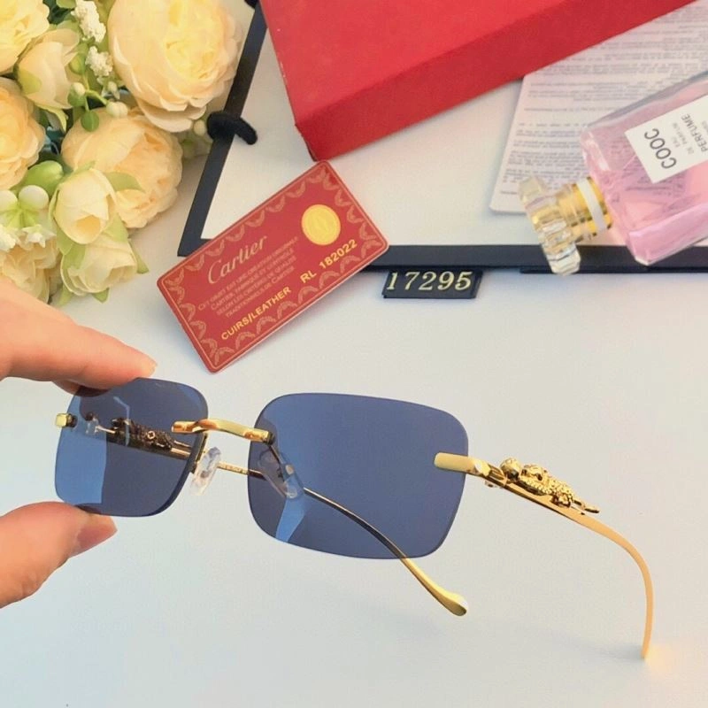 Accurate model Cartier Sunglasses