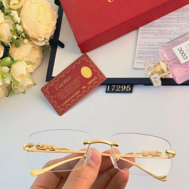 Accurate model Cartier Sunglasses