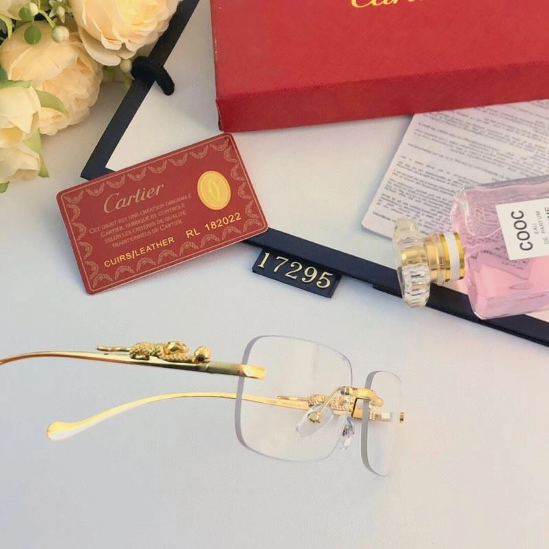 Accurate model Cartier Sunglasses