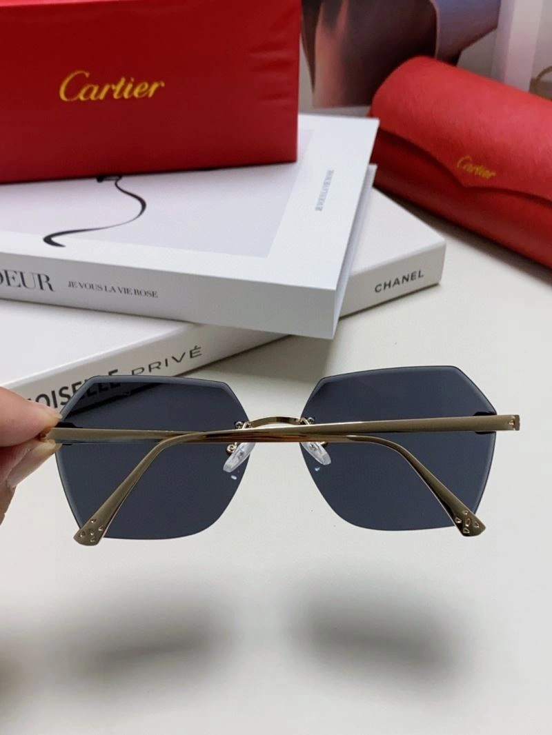 Top mirror Cartier Sunglasses