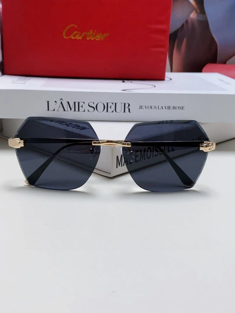 Top mirror Cartier Sunglasses